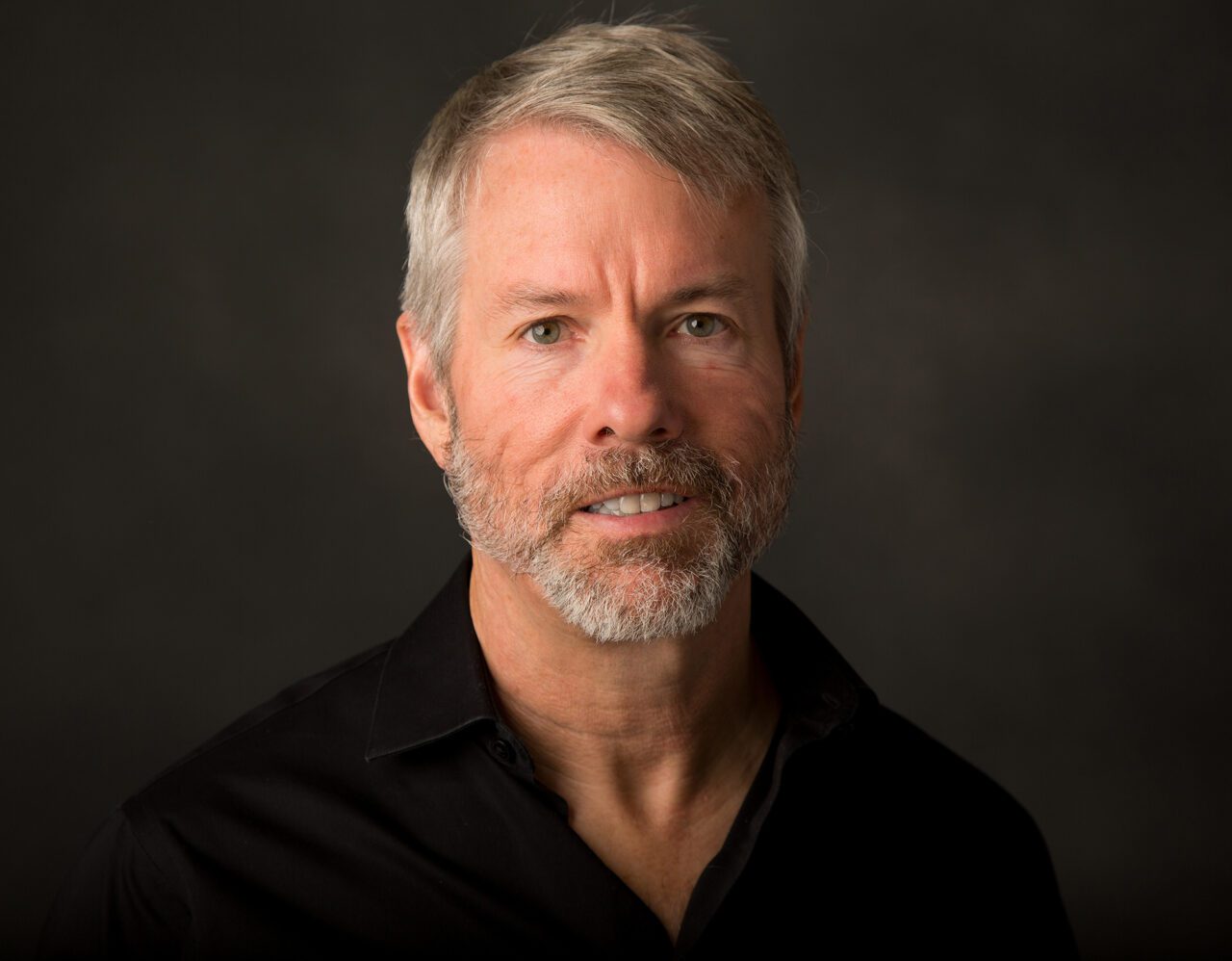 Do Česka přijede světová bitcoinová hvězda Michael Saylor – Roklen24.cz