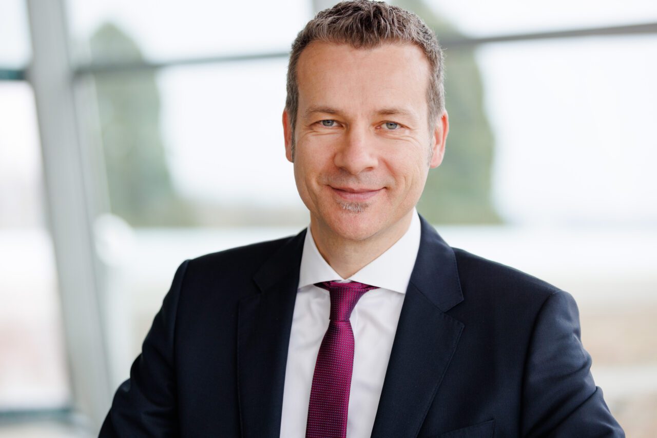 Carsten Roemheld: Amerika překoná Evropu. Najdeme zde atraktivnější sektory než technologie ...